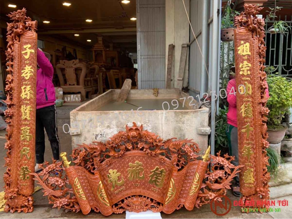 Cuốn thư Câu đối Gỗ Hương đá - dogonhantoi.com